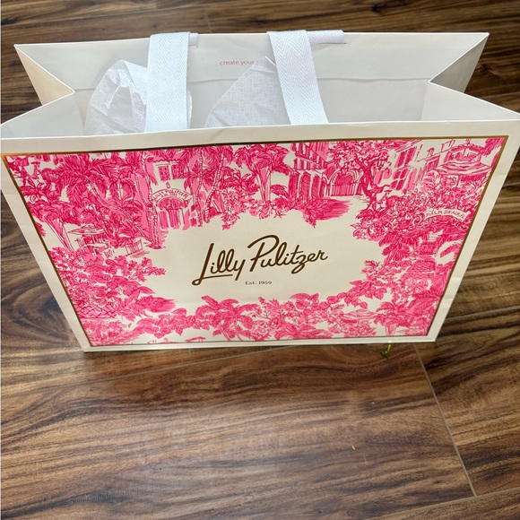 Lilly Pulitzer | Bags | Lilly Pulitzer Medium Shopping Bag With Tissue ...